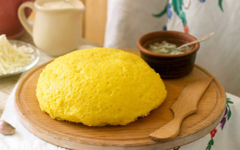 Moldovan Food - 14 Best Traditional Dishes as Recommended by a Local ...