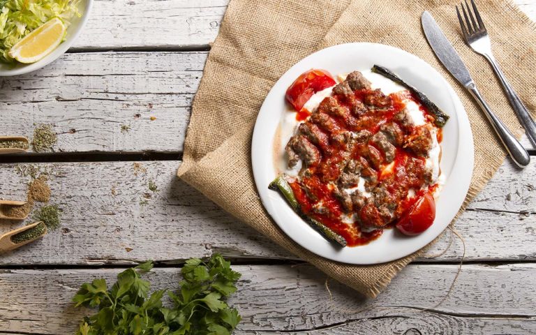 Turkish Food: 24 Most Popular and Traditional Dishes You Simply Must ...