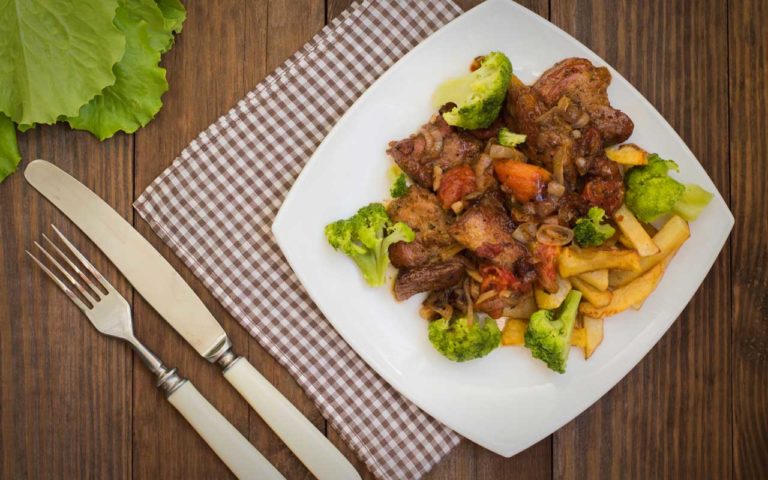 Savor the Delights of Cypriot Food with These 17 Dishes + 6 Recipes