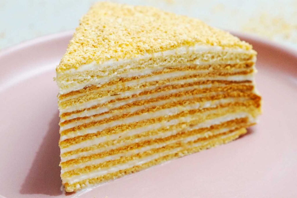 16 Popular and Traditional Russian Desserts - Nomad Paradise