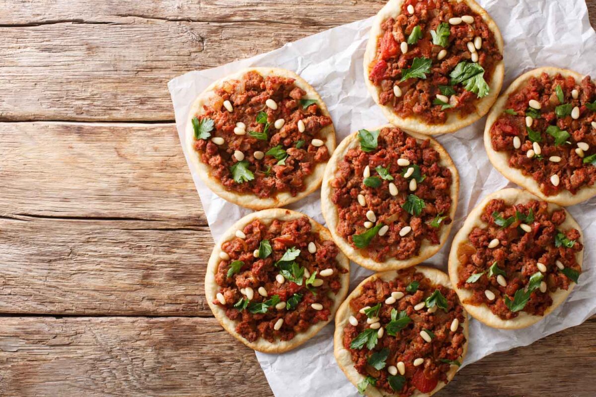 Lebanese Food: 17 Popular and Traditional Dishes