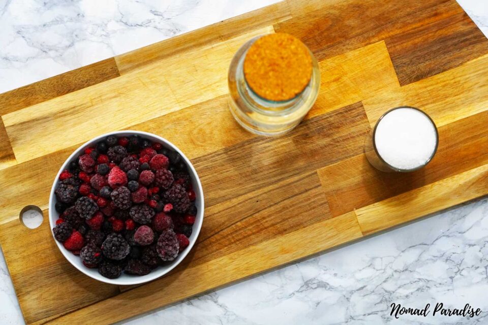 Popular Kompot Recipe (Homemade Juice) from Russia and Eastern Europe