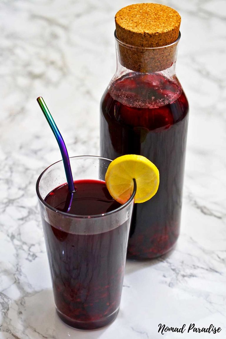 Popular Kompot Recipe (Homemade Juice) from Russia and Eastern Europe