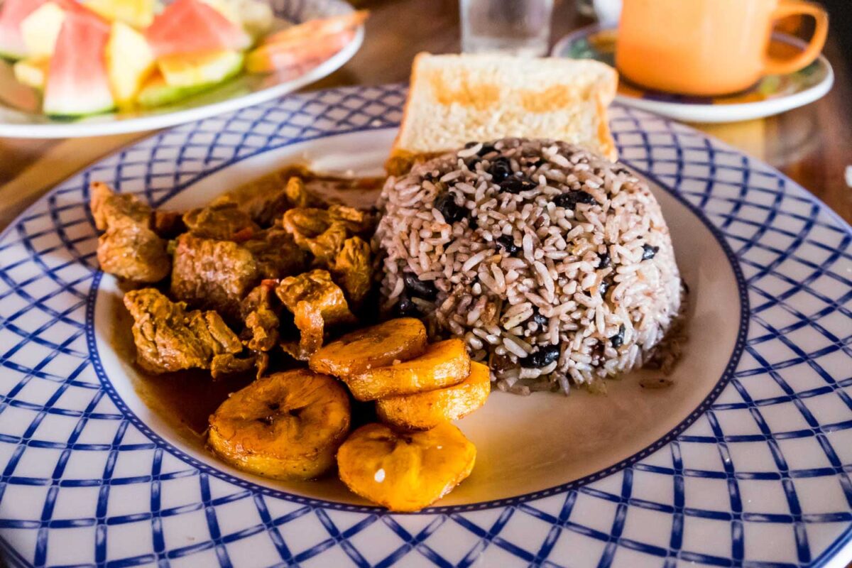 16 Costa Rican Foods to Try