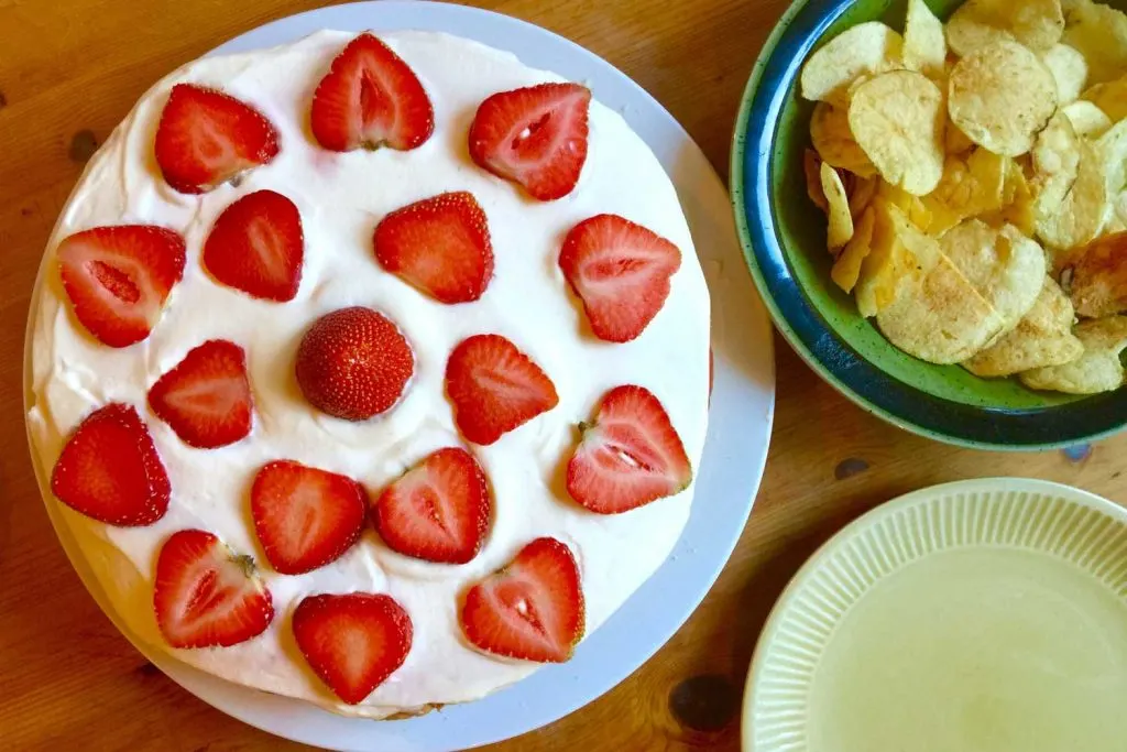14 Popular Norwegian Desserts You Should Try in Norway