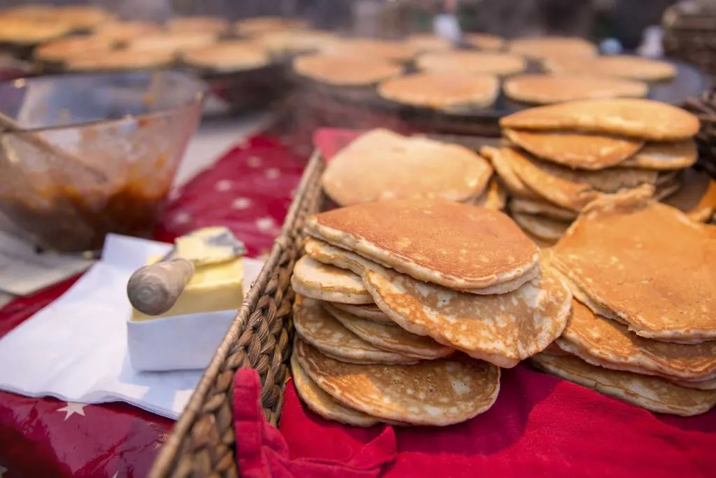 14 Popular Norwegian Desserts You Should Try in Norway - Nomad Paradise