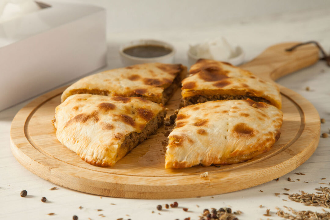 22 Most Popular Pakistani Foods and Drinks You Should Try