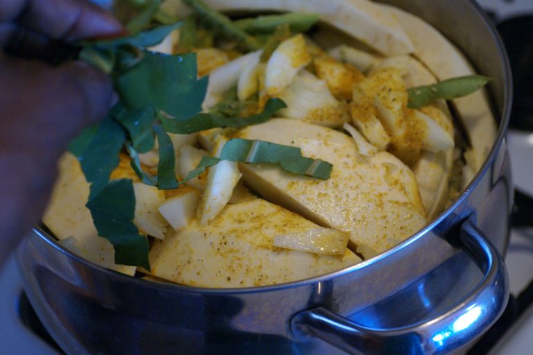 28 Caribbean Foods You Need to Try - Nomad Paradise