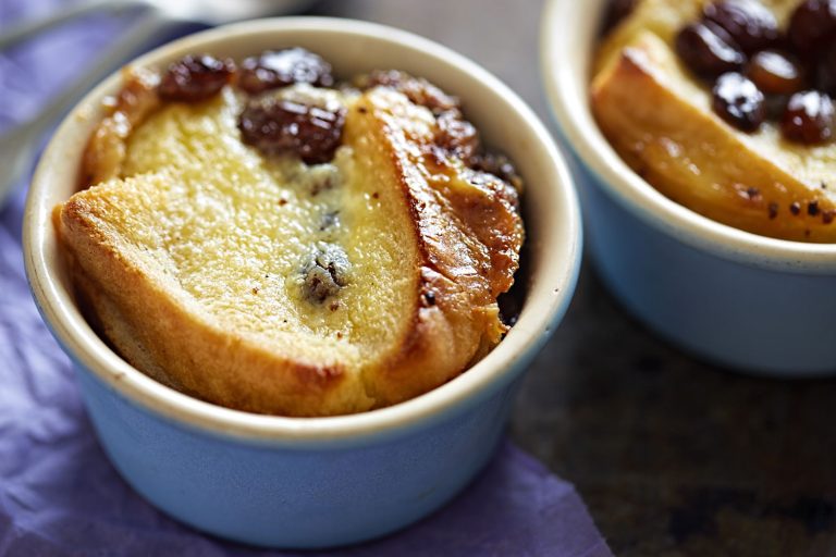 You Won’t Believe How Simple These British Desserts Are - Yet they ...
