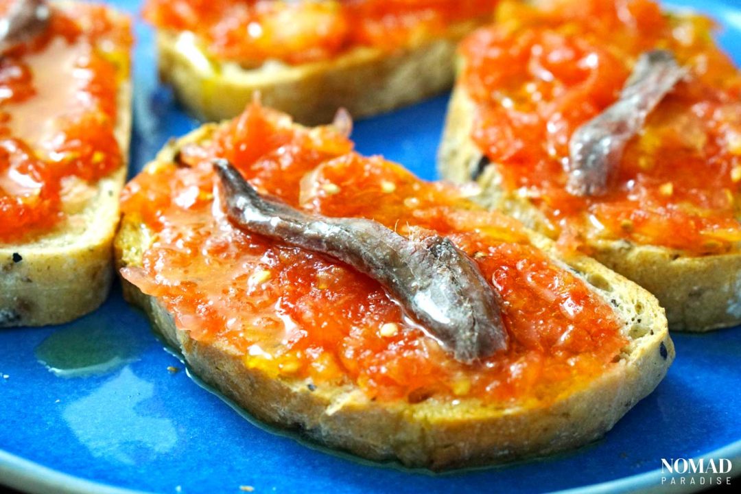 Catalan and Spanish Tomato Bread Recipe (Pan Con Tomate) for a Beloved ...