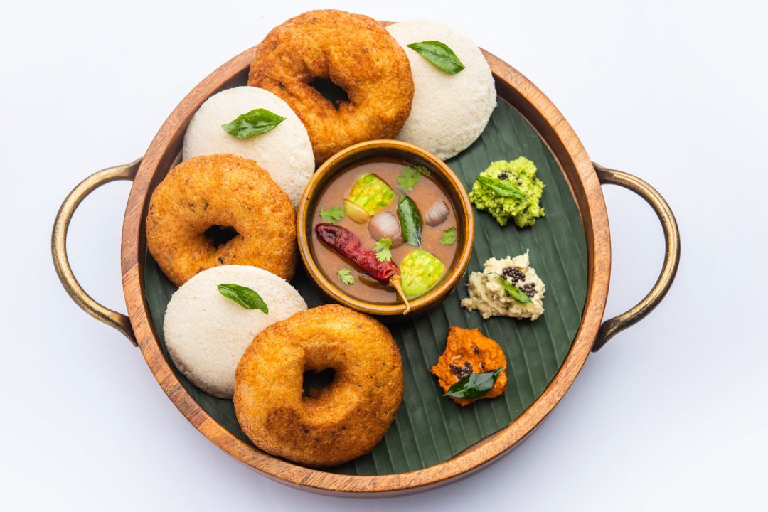 20 Indian Street Foods for a Spellbinding Taste of India
