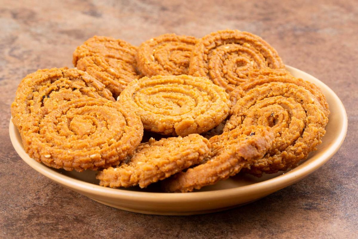 20 Indian Snacks to Savor the Heat and Spice of India in Bite-Sized Form