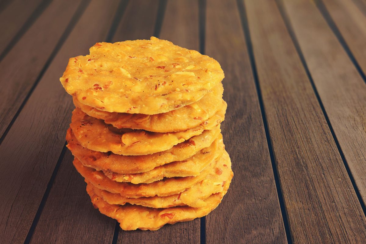 20 Indian Snacks to Savor the Heat and Spice of India in Bite-Sized Form