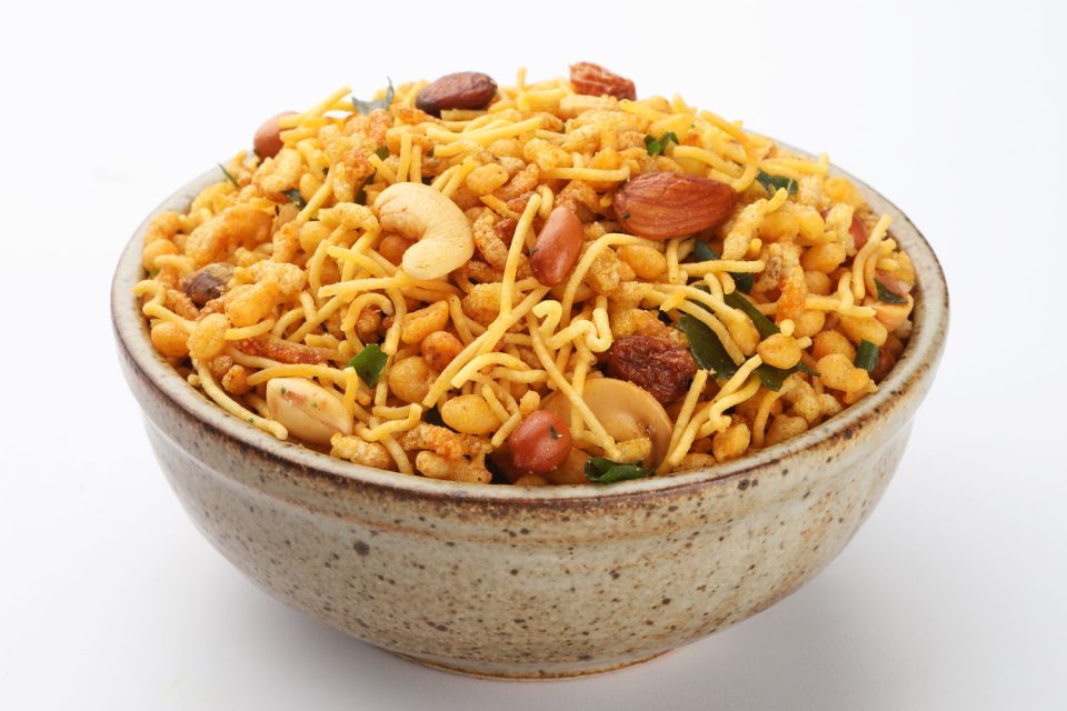 20 Indian Snacks to Savor the Heat and Spice of India in Bite-Sized Form - Nomad Paradise