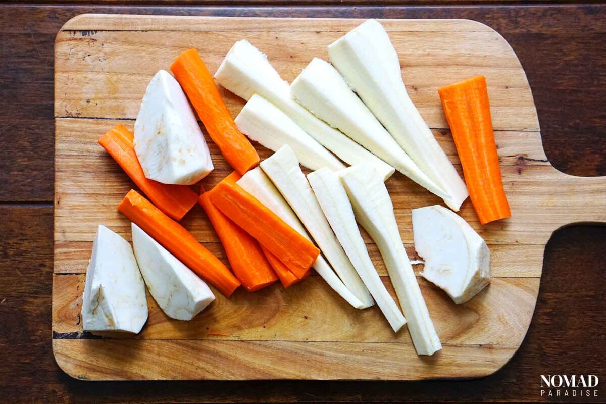 Romanian Chicken Soup with Sour Cream (Ciorba Radauteana)