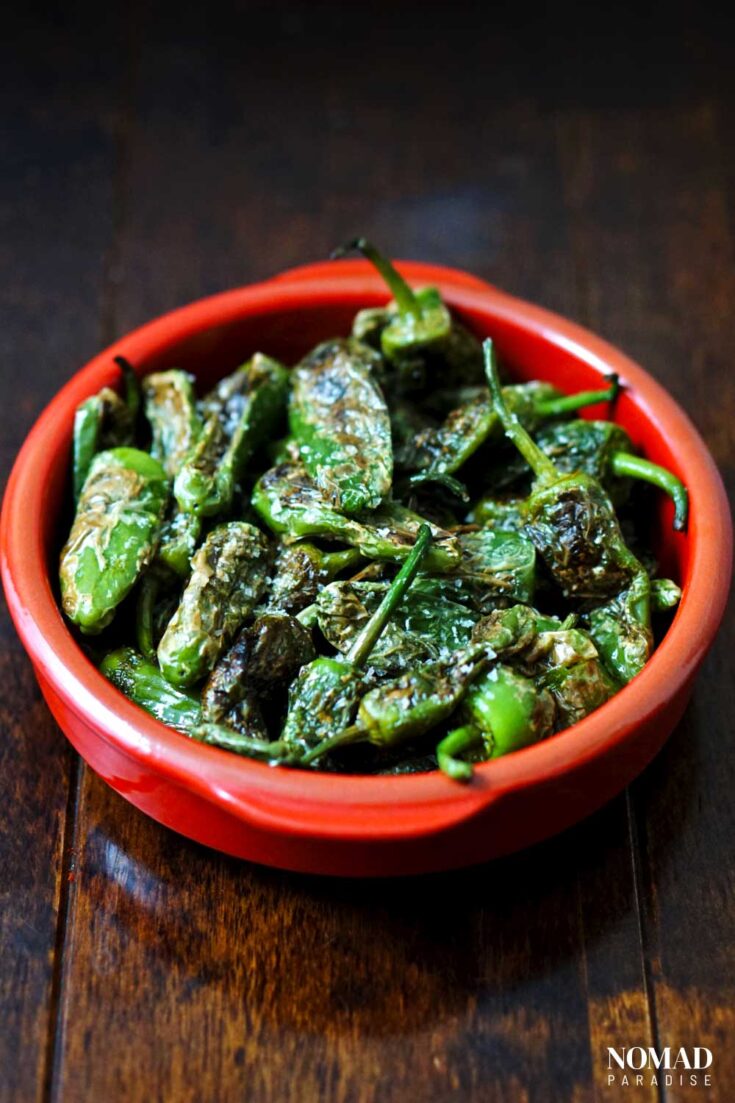 Spanish Padron Peppers Recipe (Pimientos de Padron)