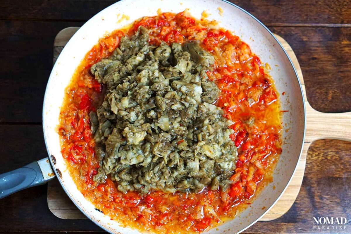 Zacusca Recipe (Roasted Eggplant and Bell Pepper Spread from Romania ...