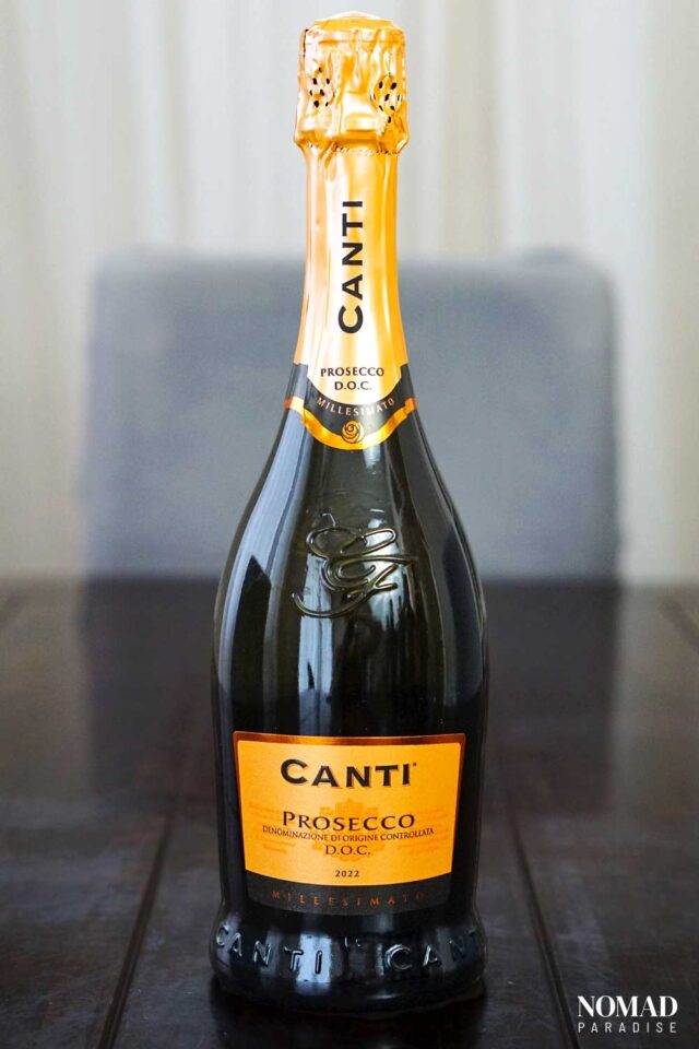 Aperitivo in Italy: Customs, Fun Facts, and Most Popular Food and Drinks