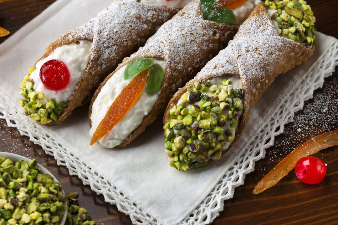 Italian Pastries Guide - The Sweetest Treats to Order at Bakeries in Italy