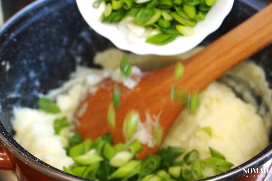 Irish Champ (Mashed Potatoes with Scallions) Recipe